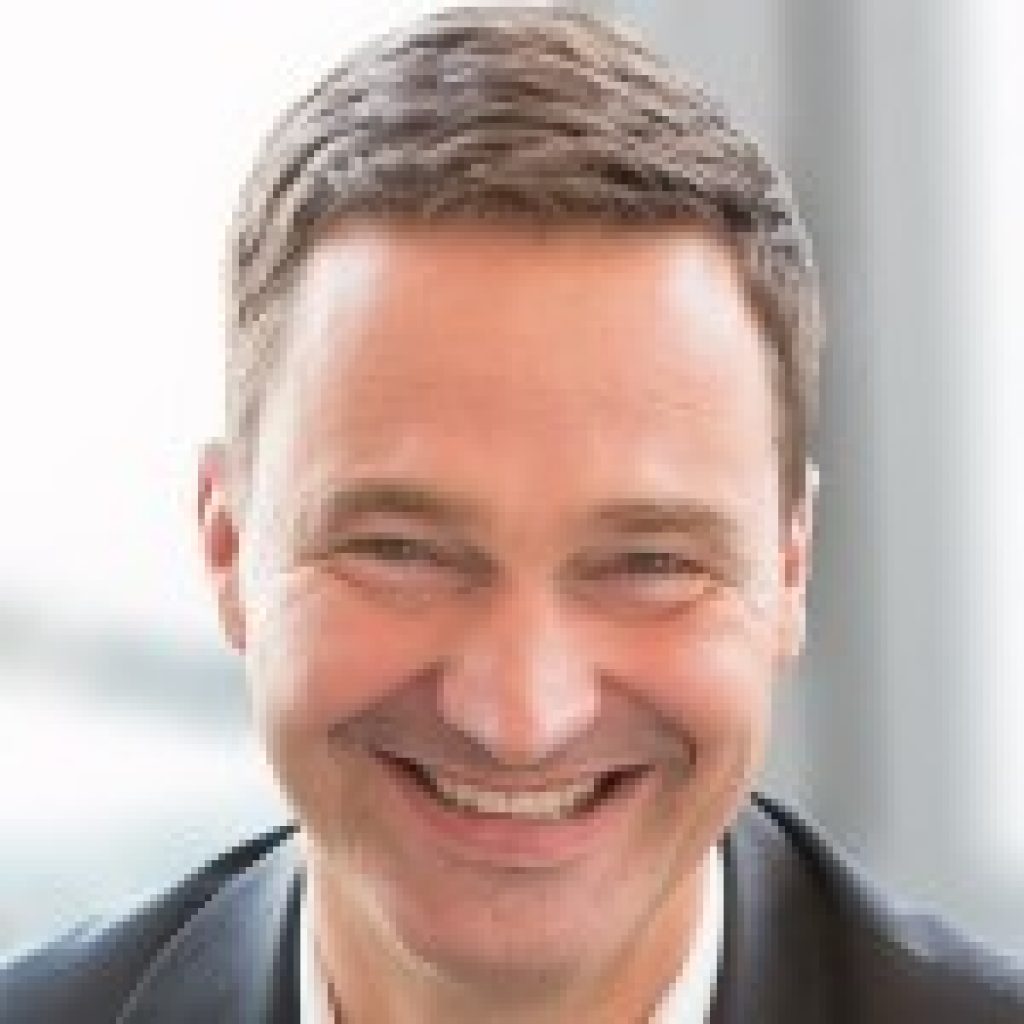 Dr. Alex von Frankenberg - Expertenprofil | Conplore Wirtschaftsmagazin